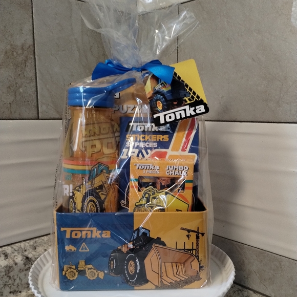 Tonka | Toys | Tonka 947 Dump Truck Tin 5 Piece Gift Set | Poshmark